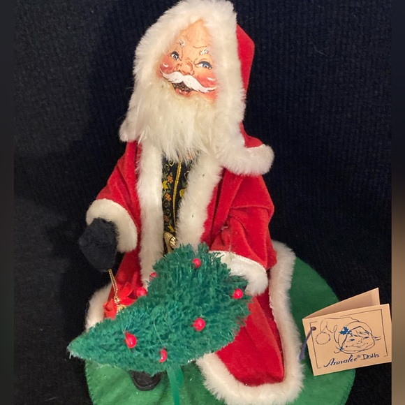 Annalee | Holiday | Vintage Annalee 1 Christmas Santa 541 Holding A ...